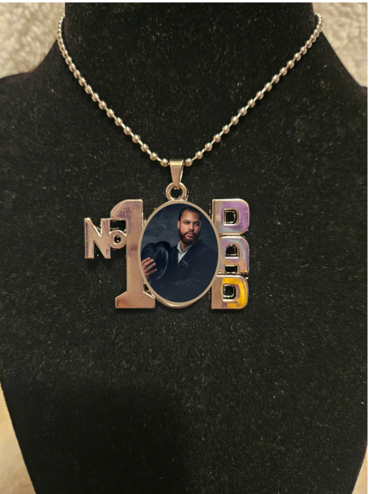 No.1 Dad Oval Necklace with Chain – Ducre's Creative Designs